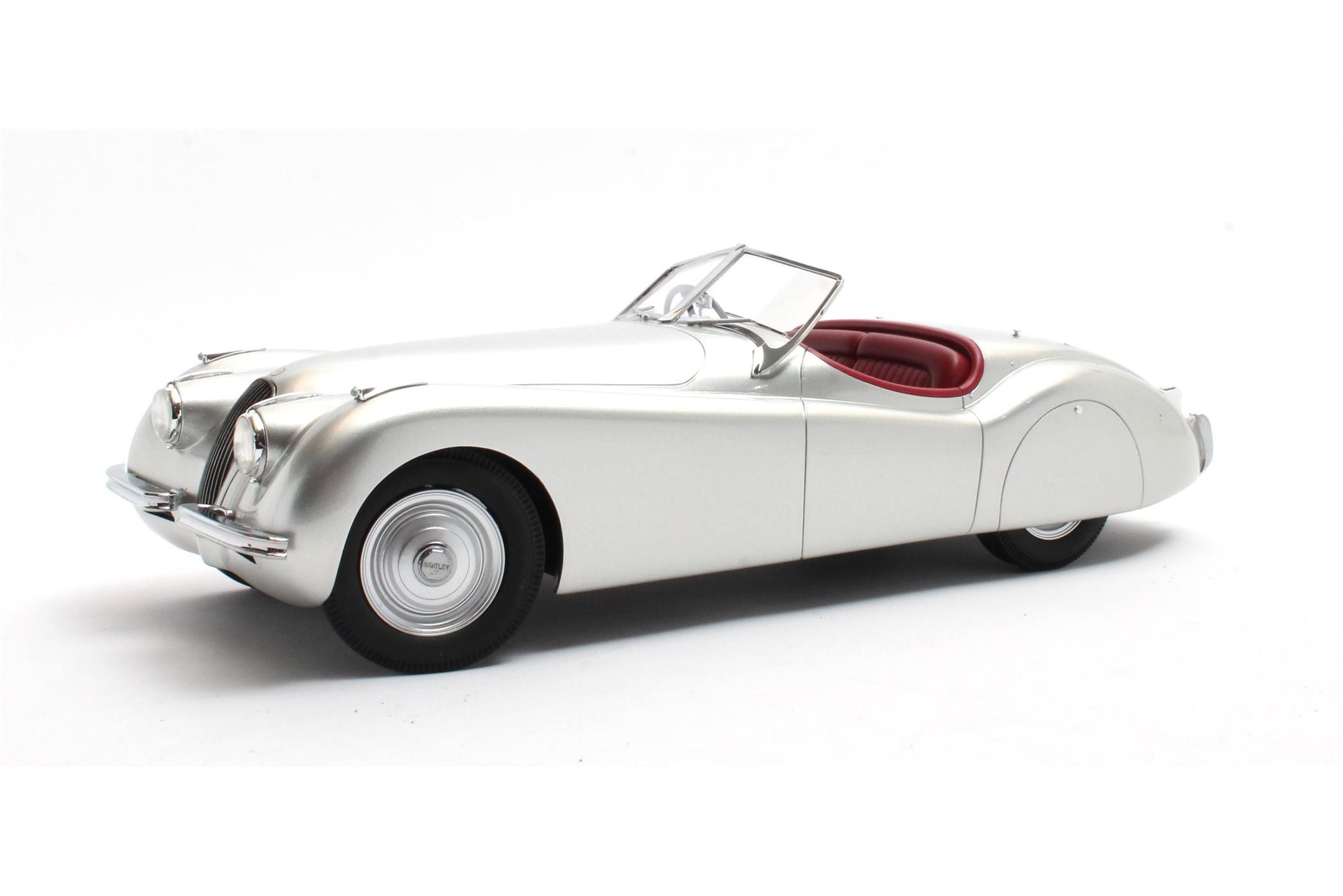 Jaguar XK120 OTS 1948 - silver 1:18 – Thomas Langejürgen