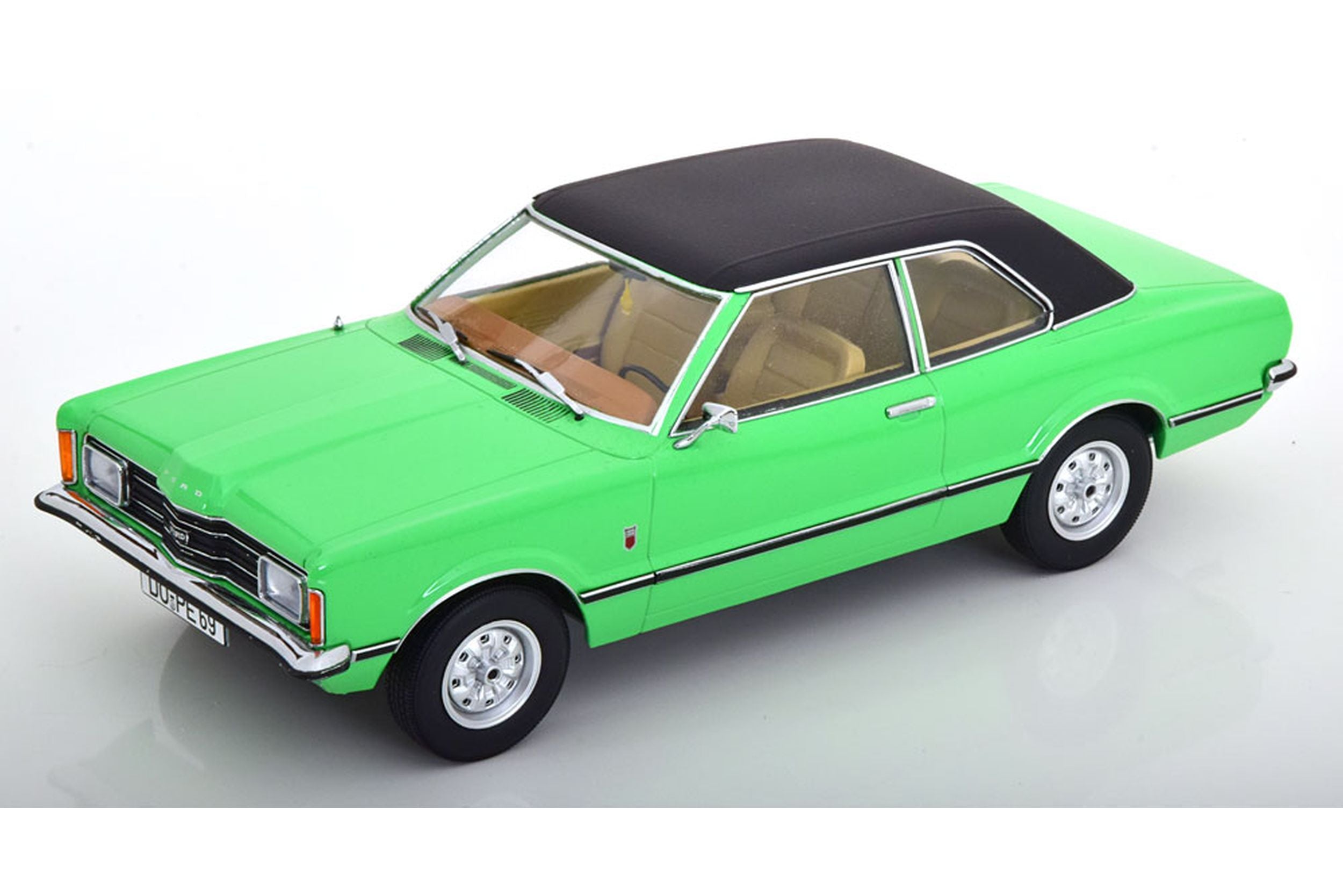 Ford Taunus GXL Sedan (1971) - lightgreen/mattblack 1:18 – Thomas ...