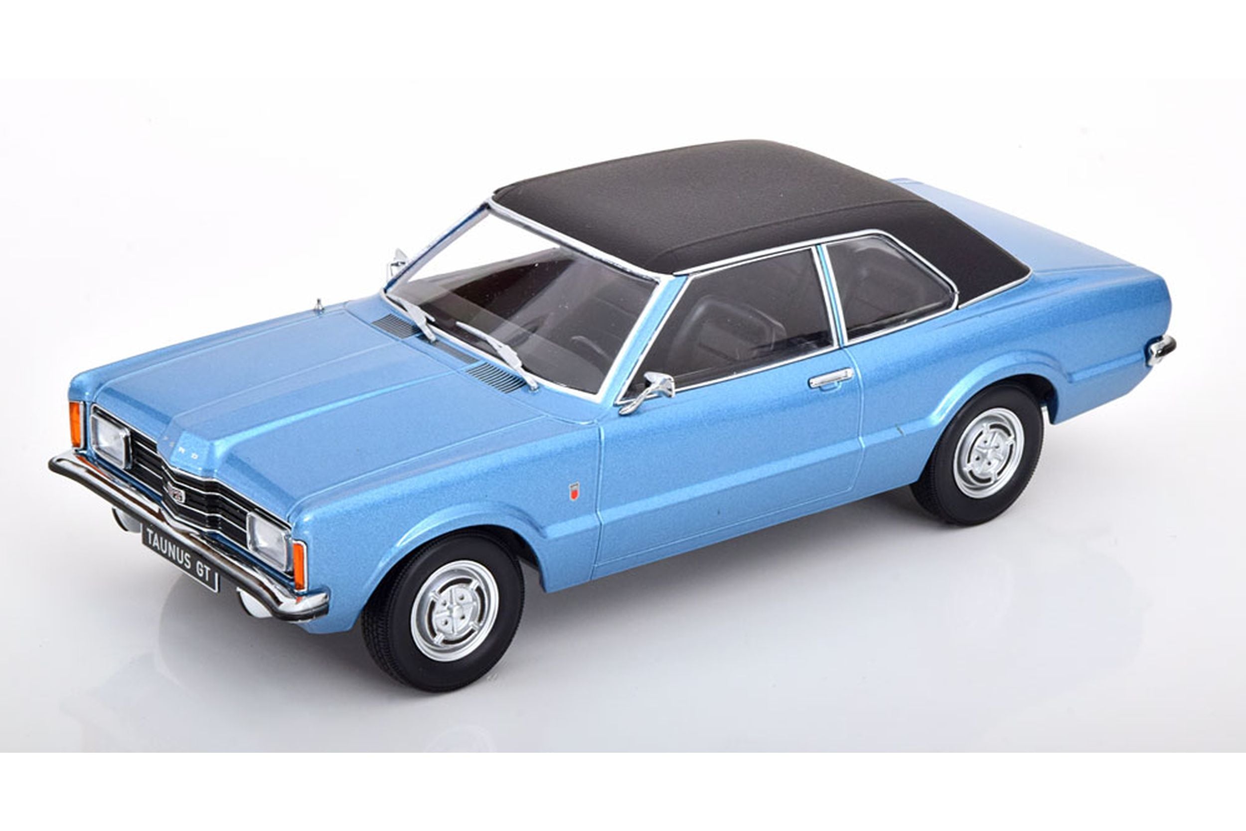 Ford Taunus GT Sedan (1971) - bluemetallic/flatblack 1:18 – Thomas ...
