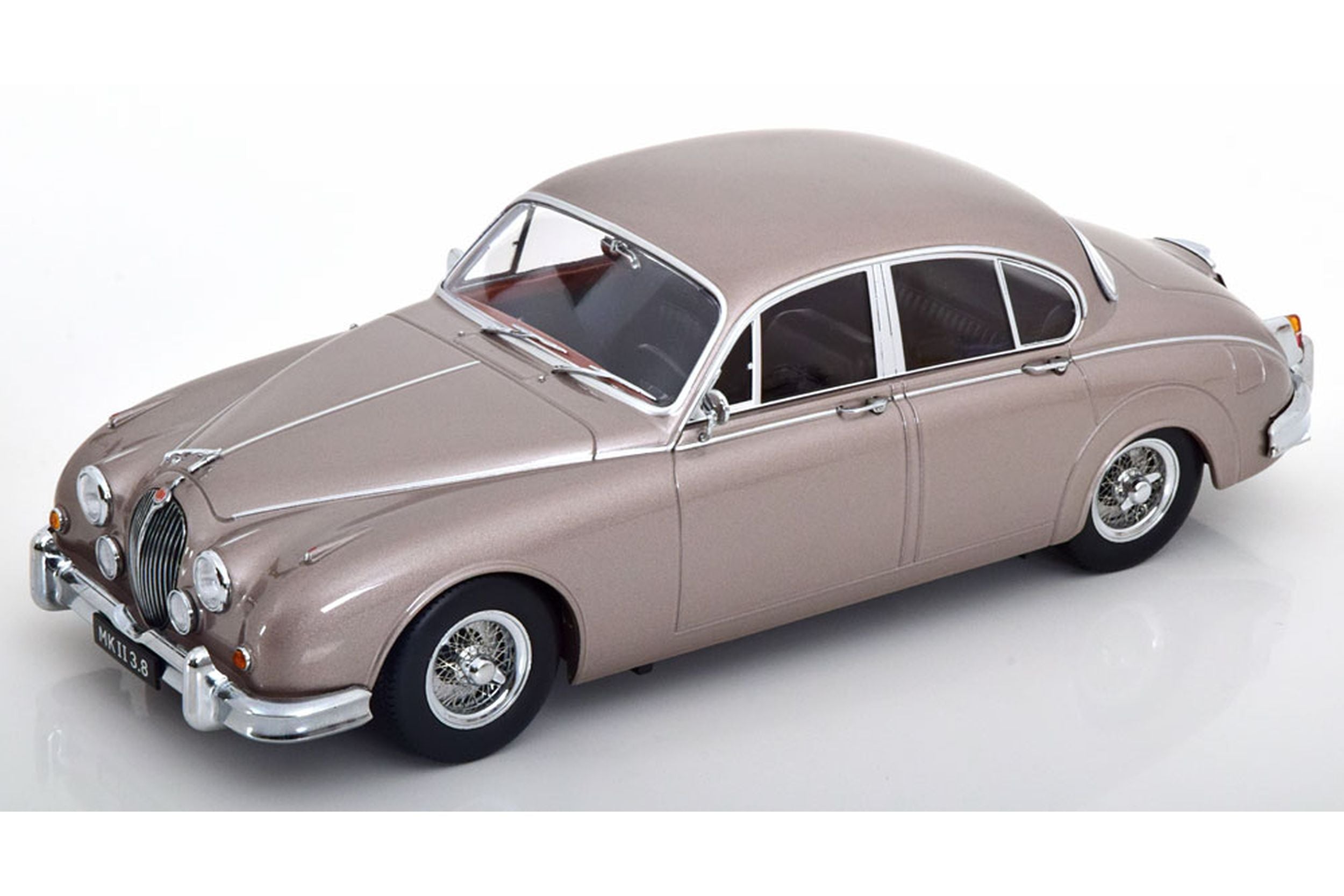 Jaguar MK II 3.8 LHD (1959) - pearl-silver 1:18 – Thomas Langejürgen